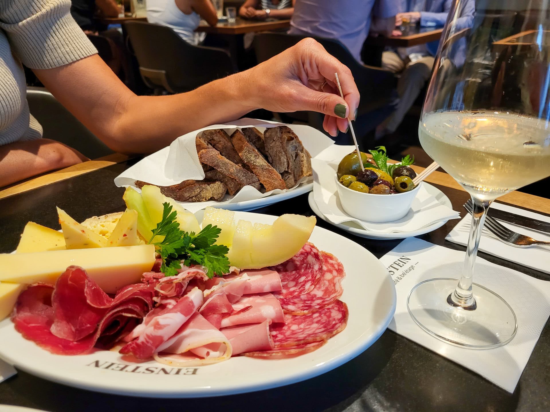 Die besten Apéroplättli in Bern - Bärner Meitschi