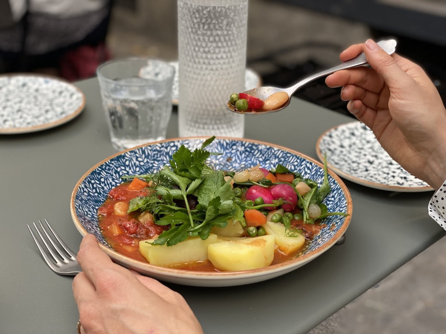 Restaurants für ein gemütliches Abendessen in Bern - Bärner Meitschi