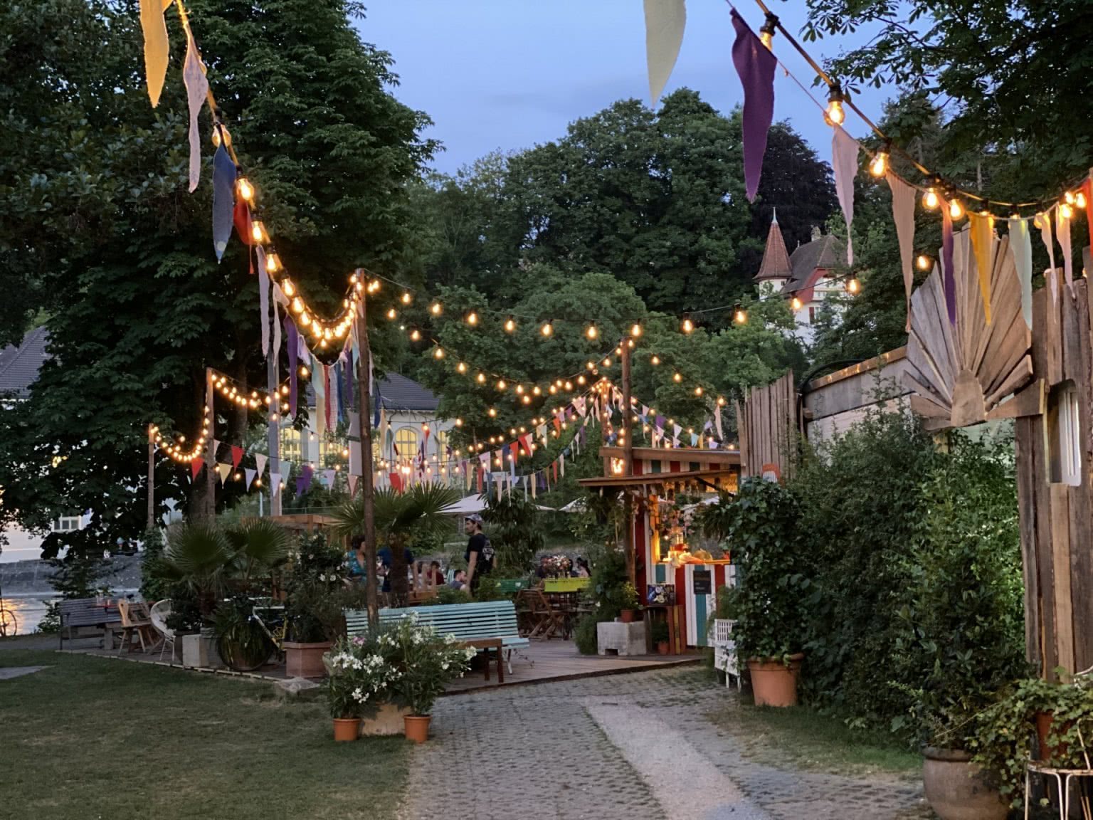 Die angesagtesten Sommerbars in Bern - Bärner Meitschi