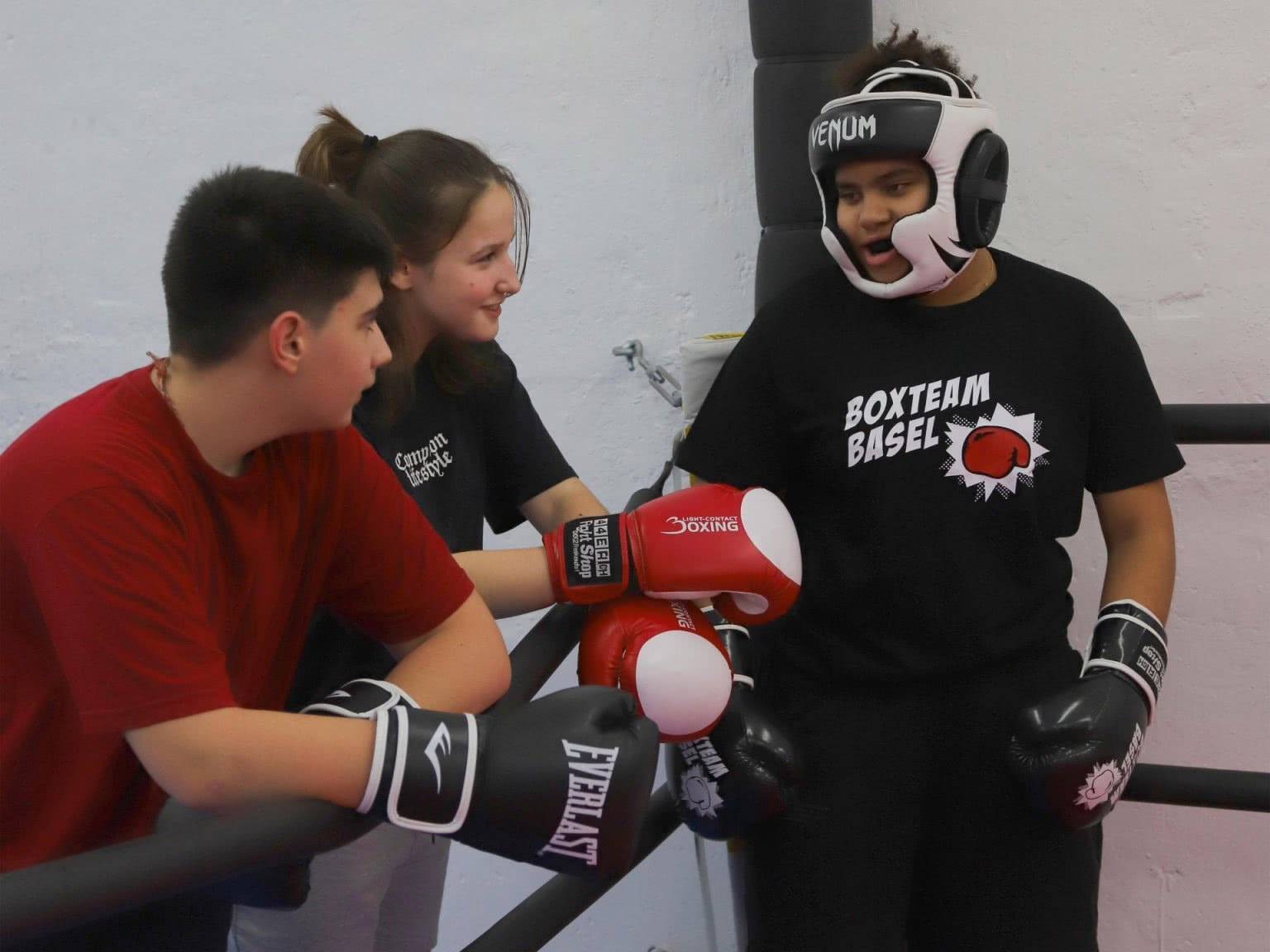 Light-Contact Boxing: Match mit zwei Coaches » mobilesport.ch