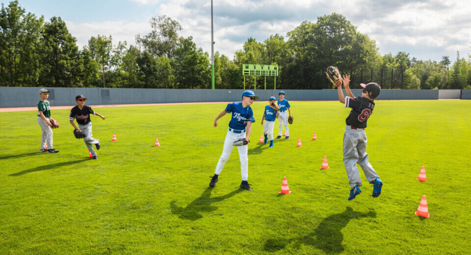 Baseball –Trainingsformen: Defensive – Situationsangepasst auf den ...