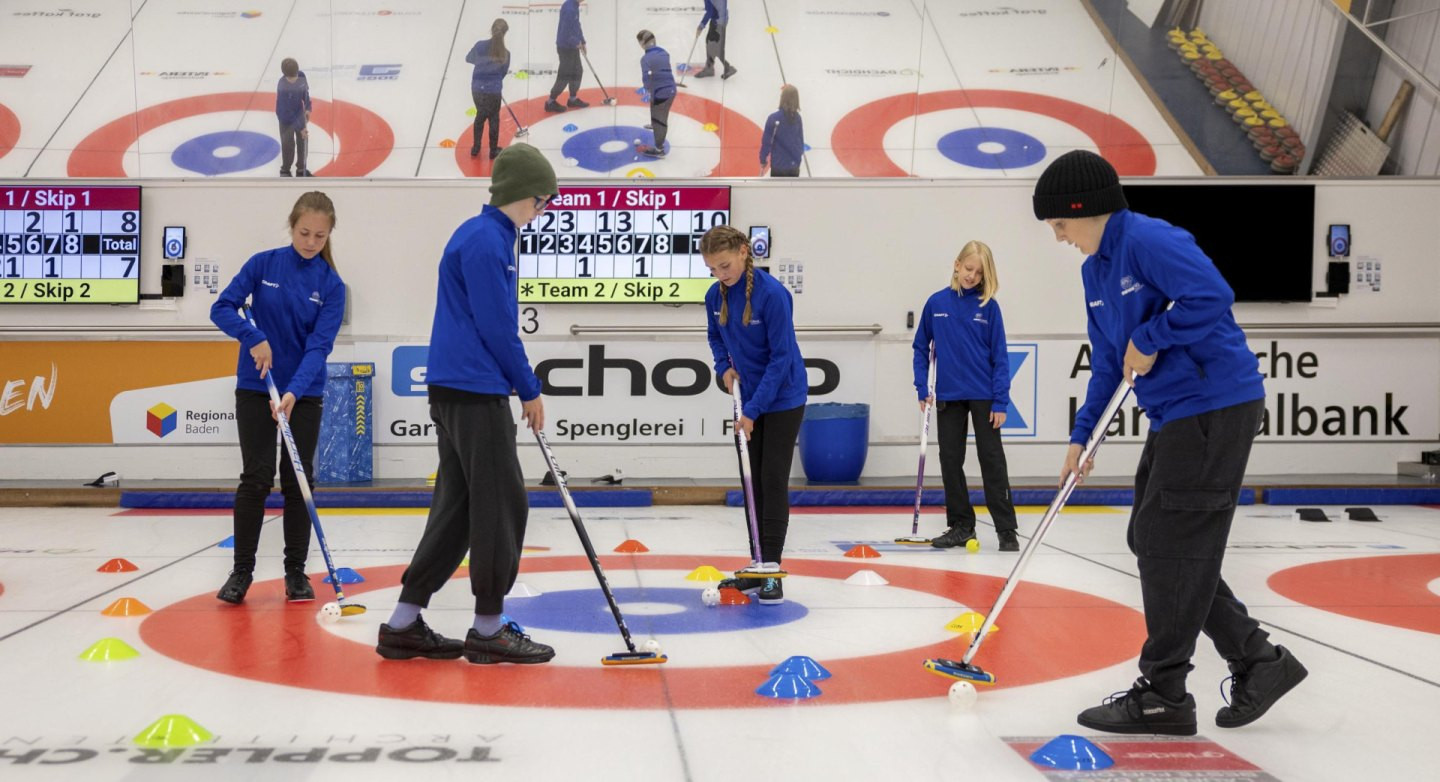 Curling – Trainingsformen zu den Erscheinungsformen: EF 3 – Den Stein ...