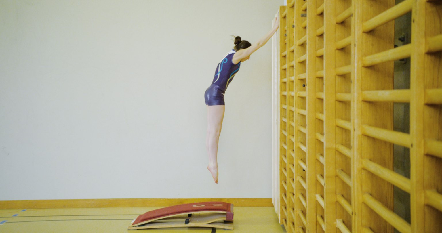 Gymnastique aux agrès– Sol: Saut roulé en avant » mobilesport.ch