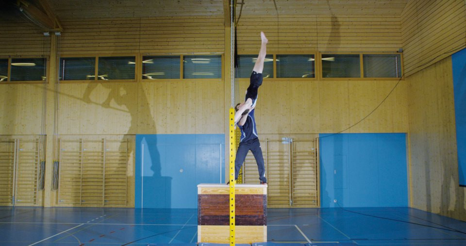 Geräteturnen – Reck: Riesenfelge rückwärts » mobilesport.ch