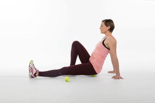 Allenamento con attrezzi − Foam roller: Glutei/rotatori esterni ...