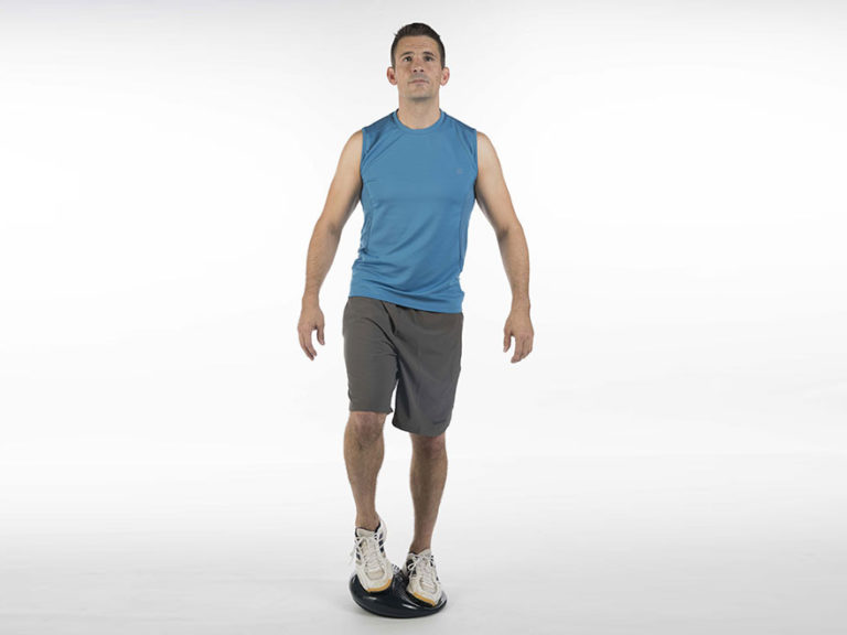 Allenamento con attrezzi II – Superfici instabili: Camminare sul posto » mobilesport.ch
