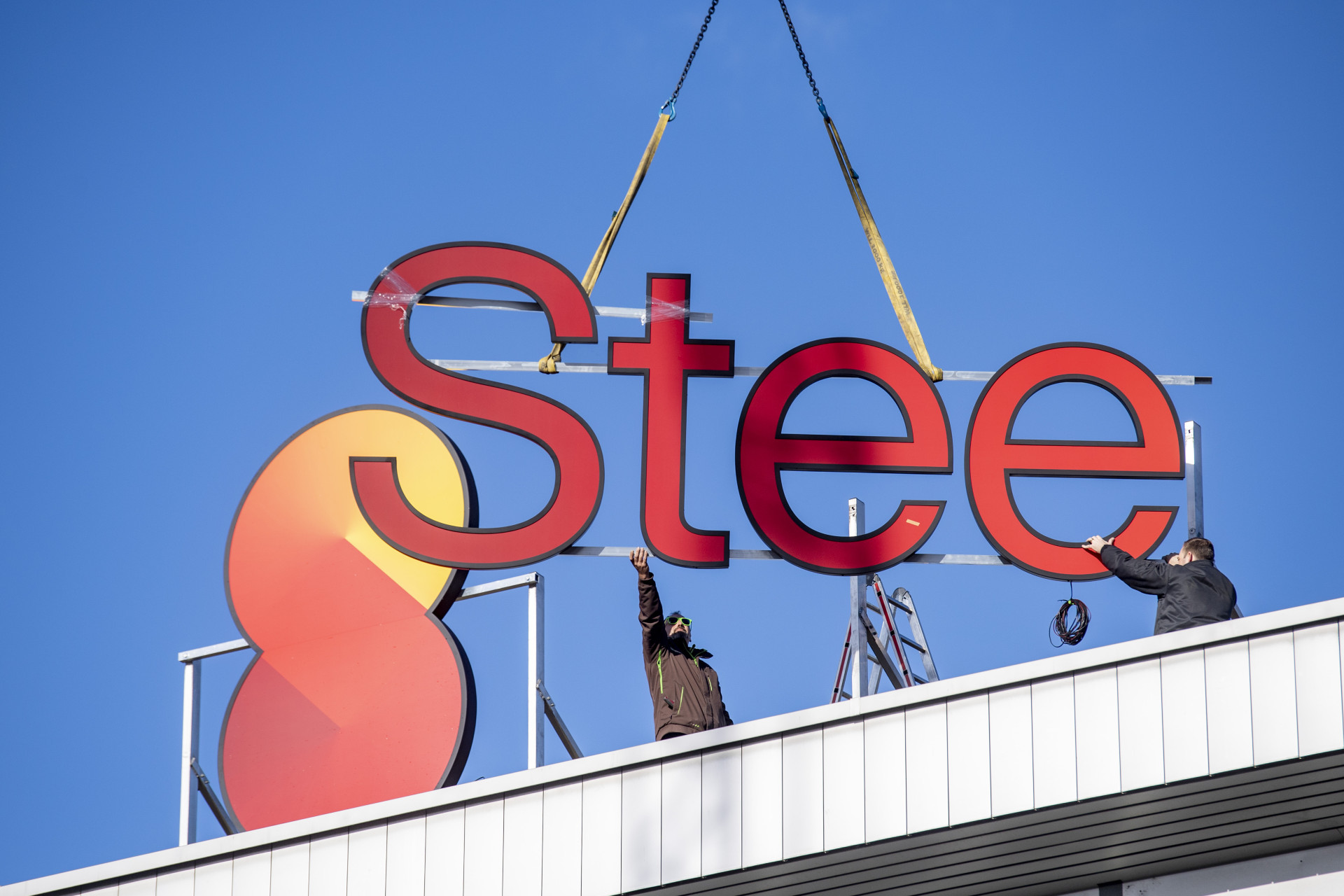 Massenentlassung: Stahlwerk in Emmenbrücke will 130 Stellen streichen ...